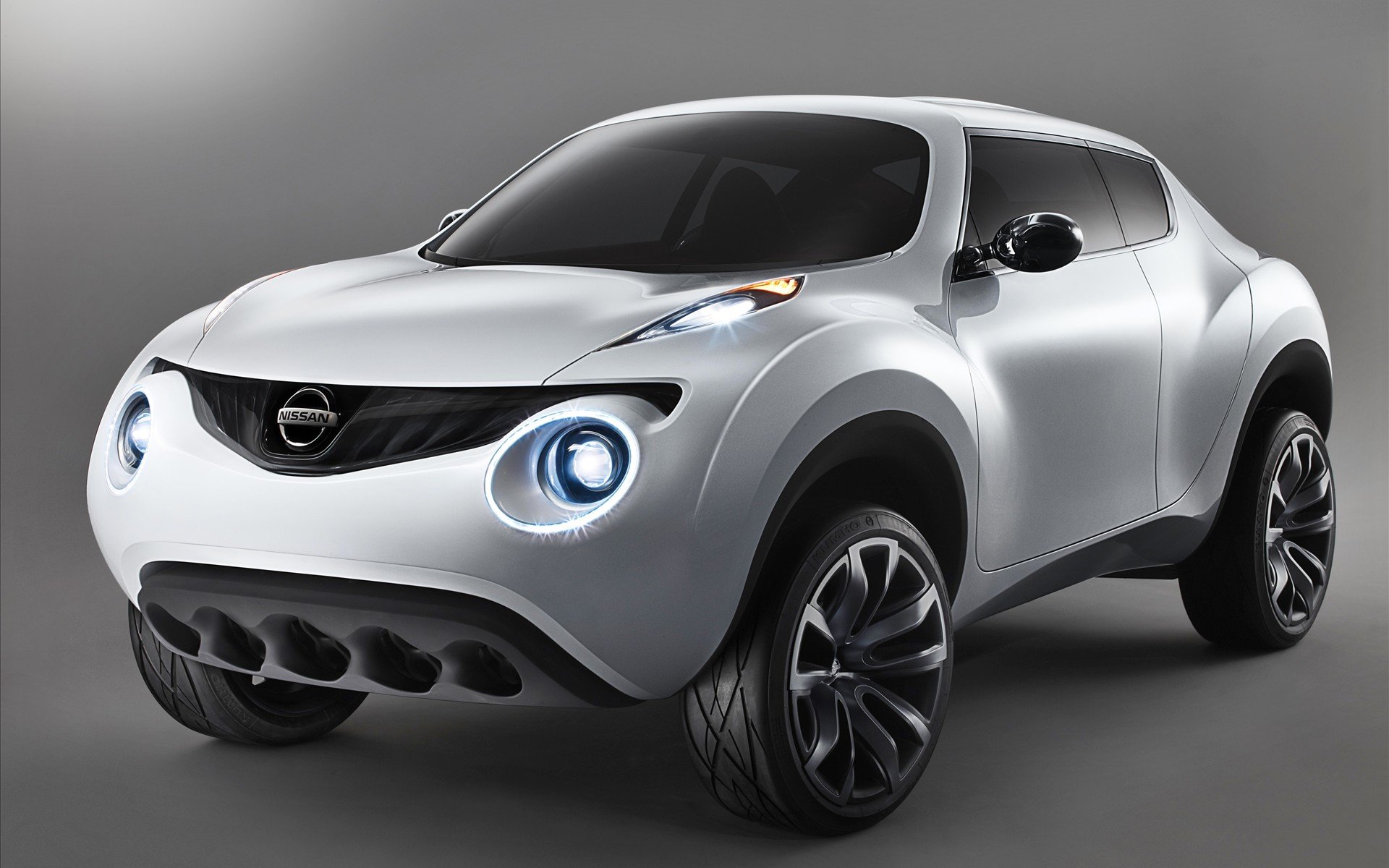 Download Vehicle Nissan HD Wallpaper