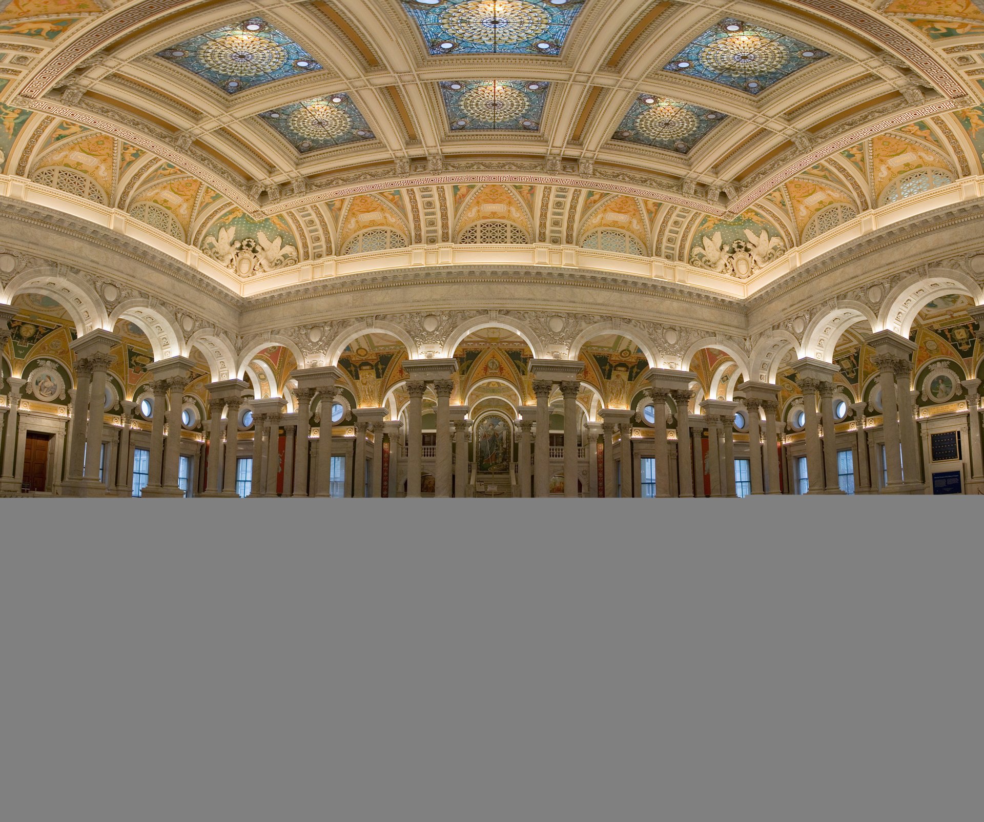 Elegant Architecture: Stunning HD Wallpaper of a Man-Made Masterpiece