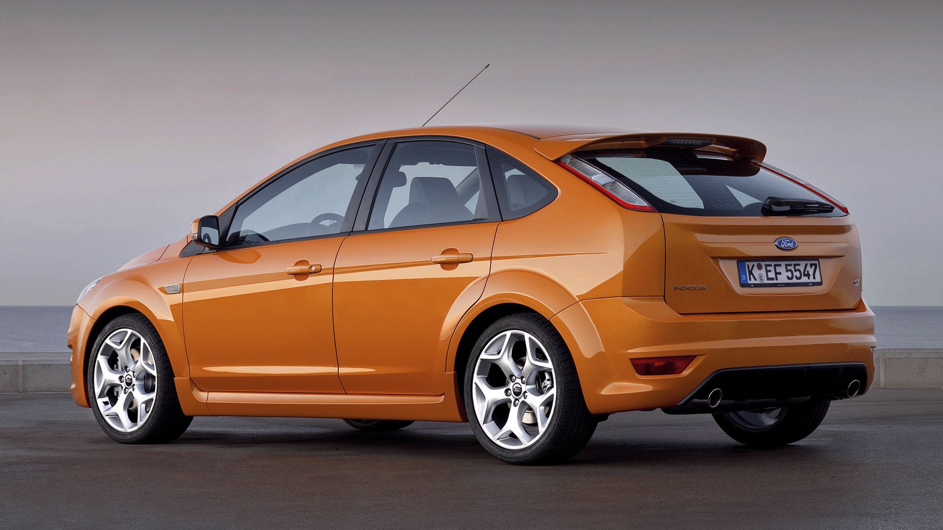 Download Car Compact Car Ford Vehicle Ford Focus HD Wallpaper