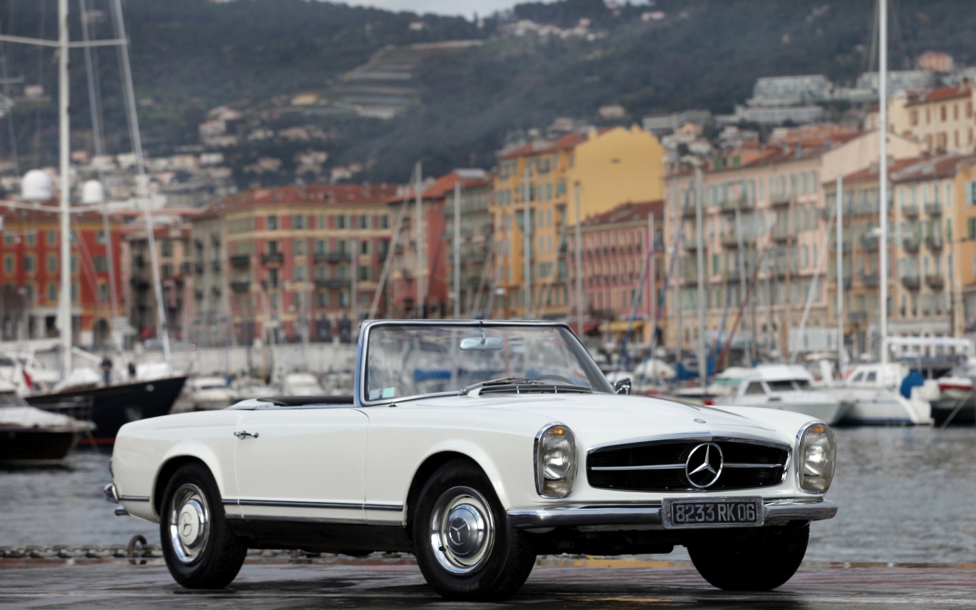 Mercedes Classic Convertible – Stunning HD Vehicle Wallpaper