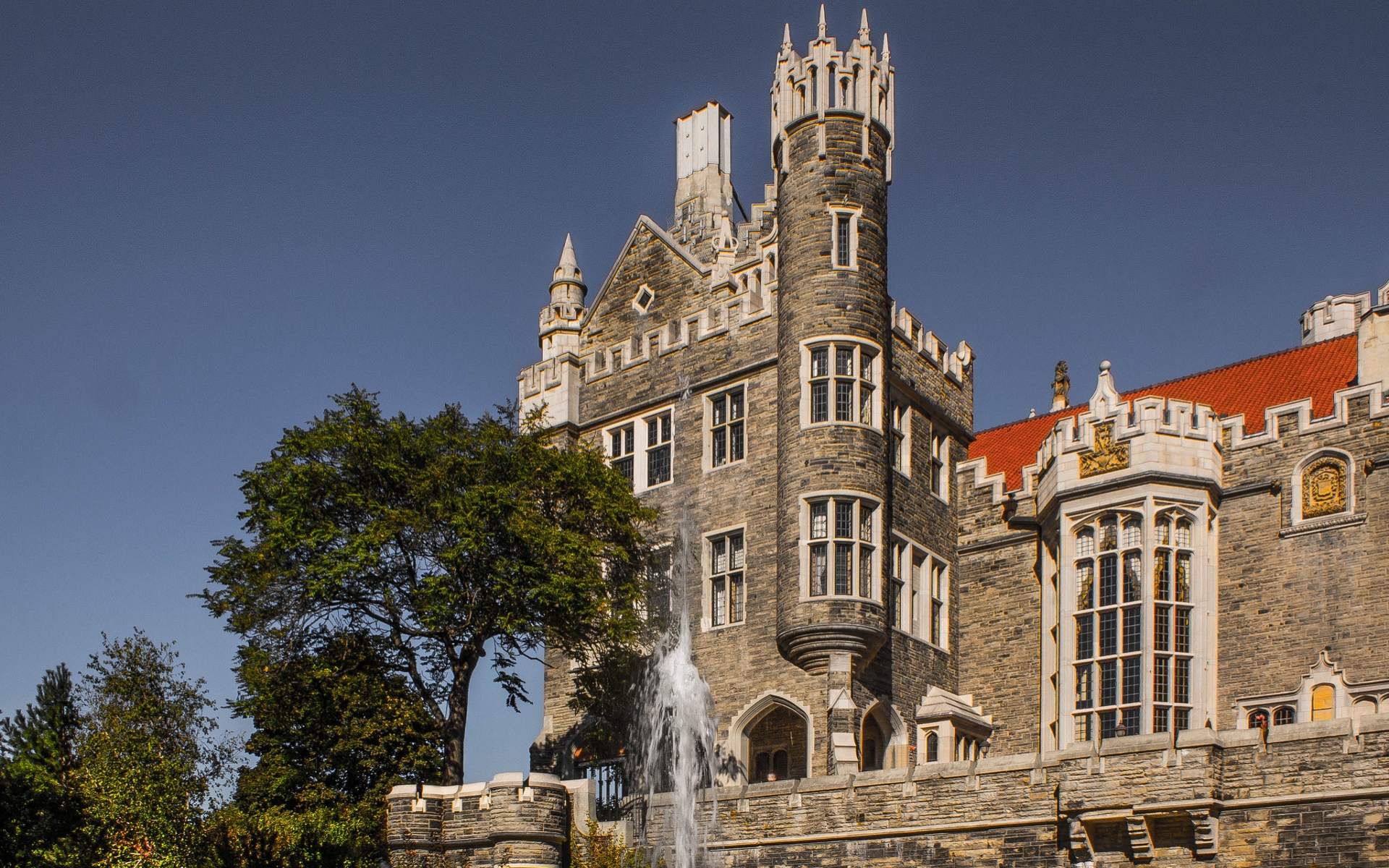 Download Man Made Casa Loma HD Wallpaper
