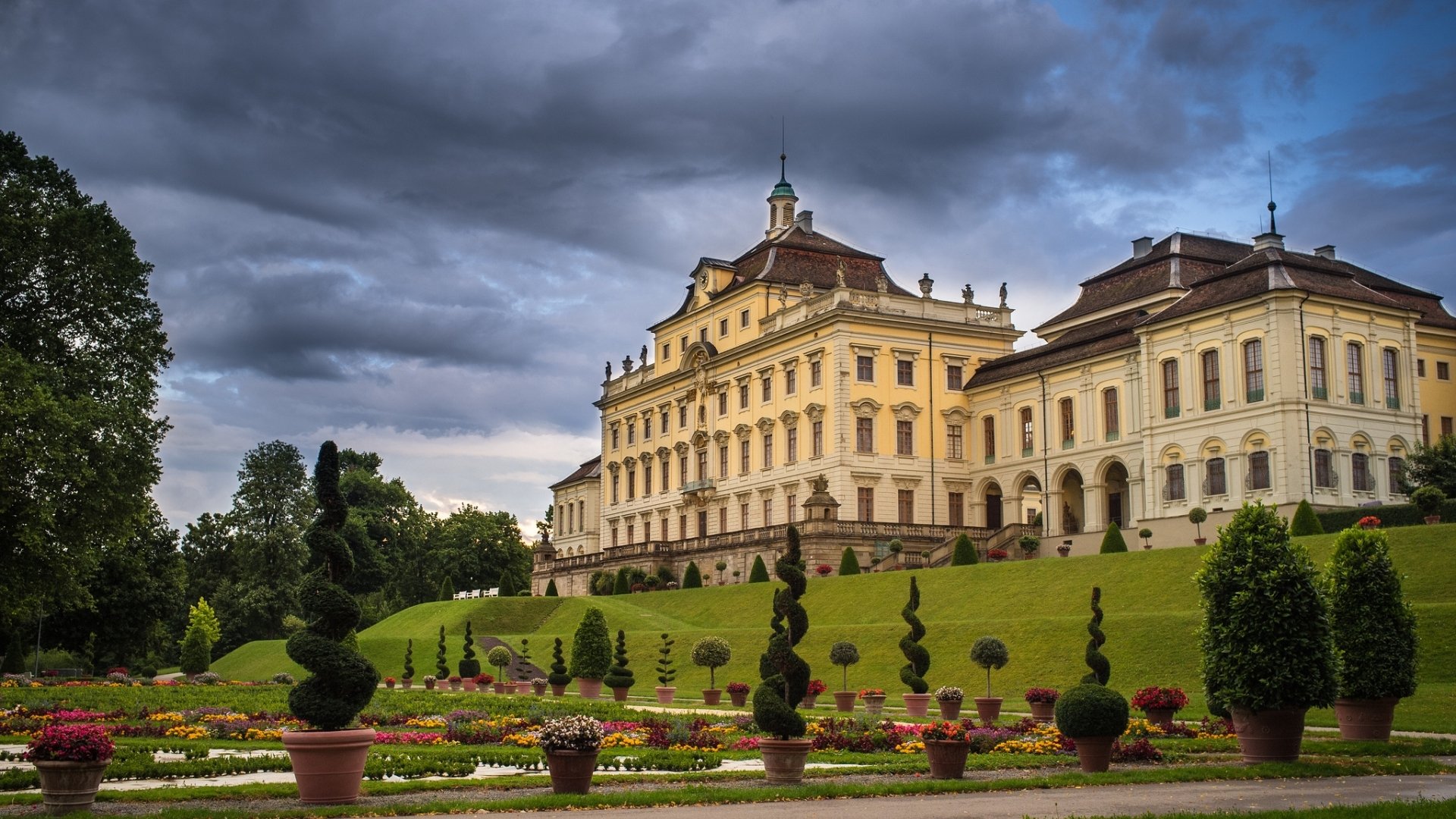 Download Man Made Ludwigsburg Palace HD Wallpaper