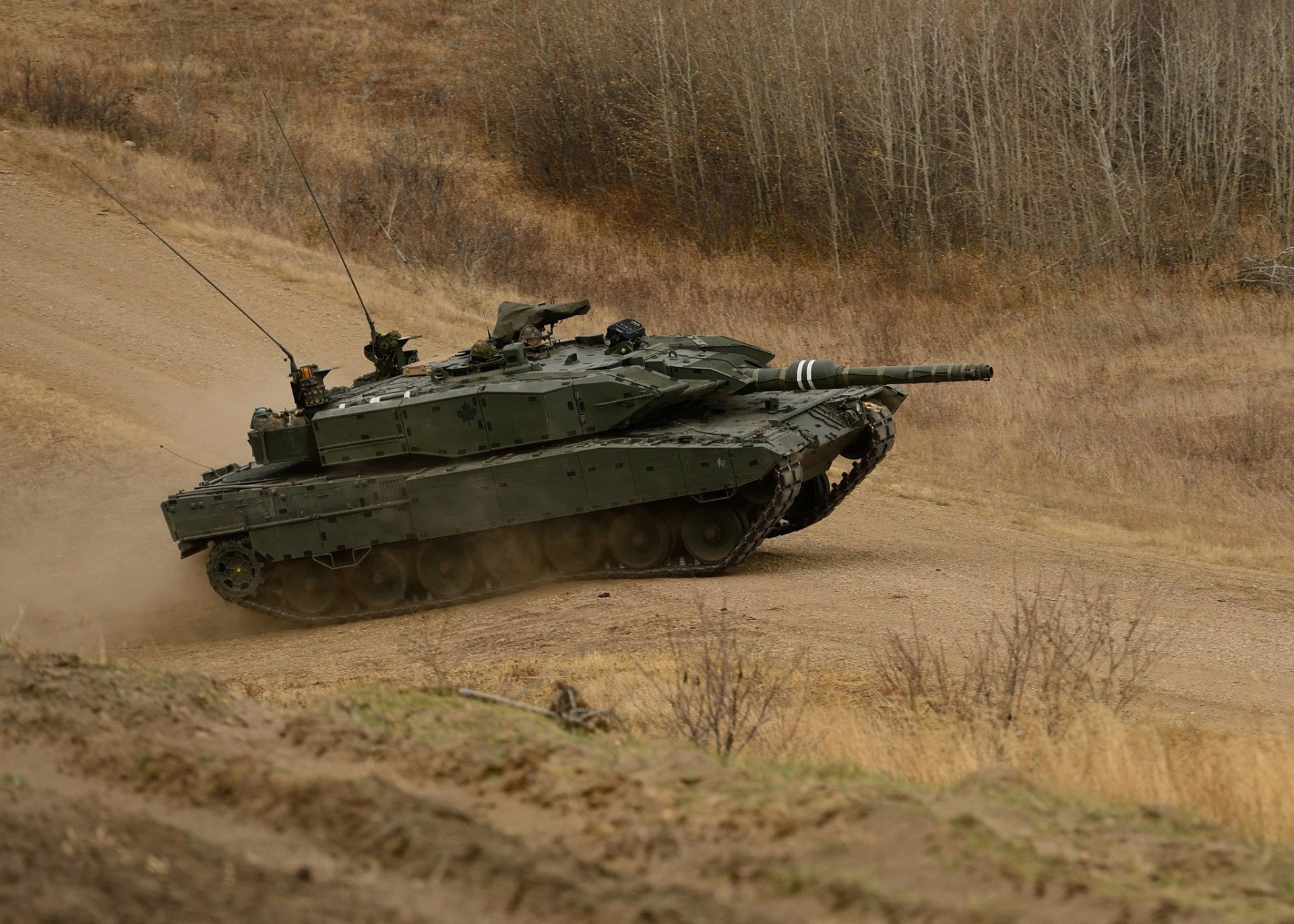 Leopard 2 — Military HD Wallpaper: In Action