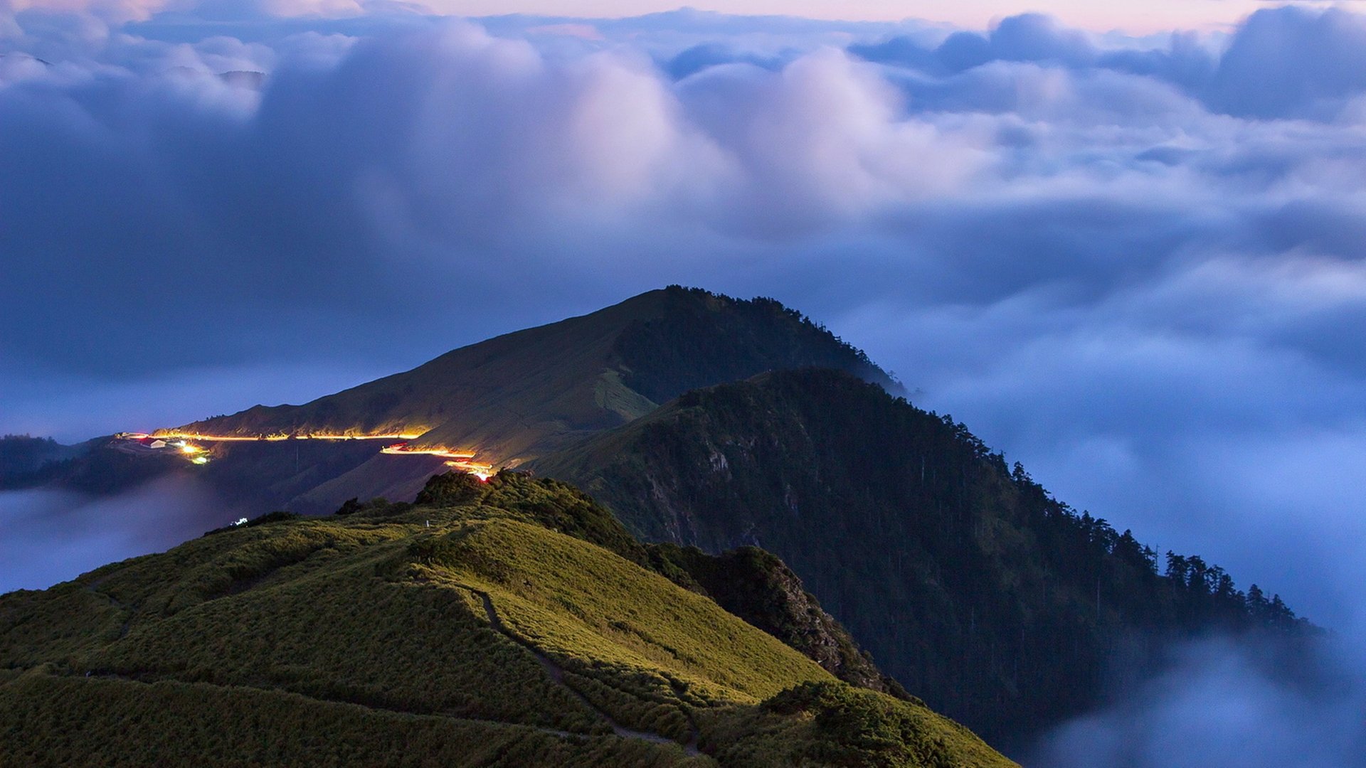 4K Ultra HD Mountain Clouds: Majestic Nature Landscape View | 3840x2160 ...
