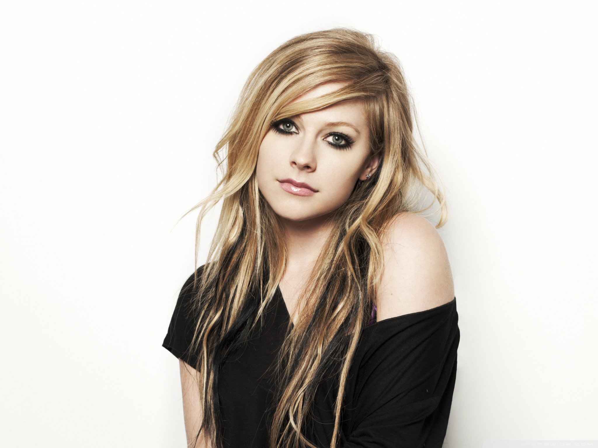 Download Music Avril Lavigne HD Wallpaper