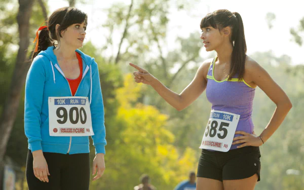 [30+] Hannah Simone Wallpapers