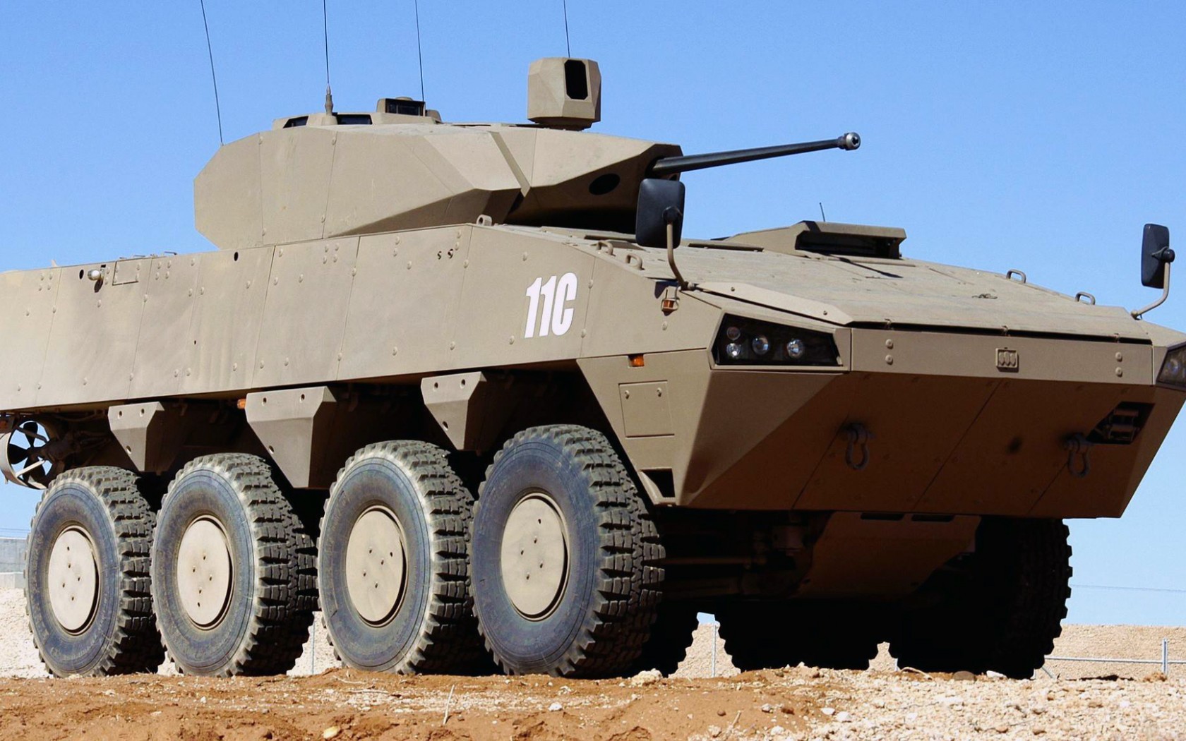 Download Military Patria AMV Wallpaper