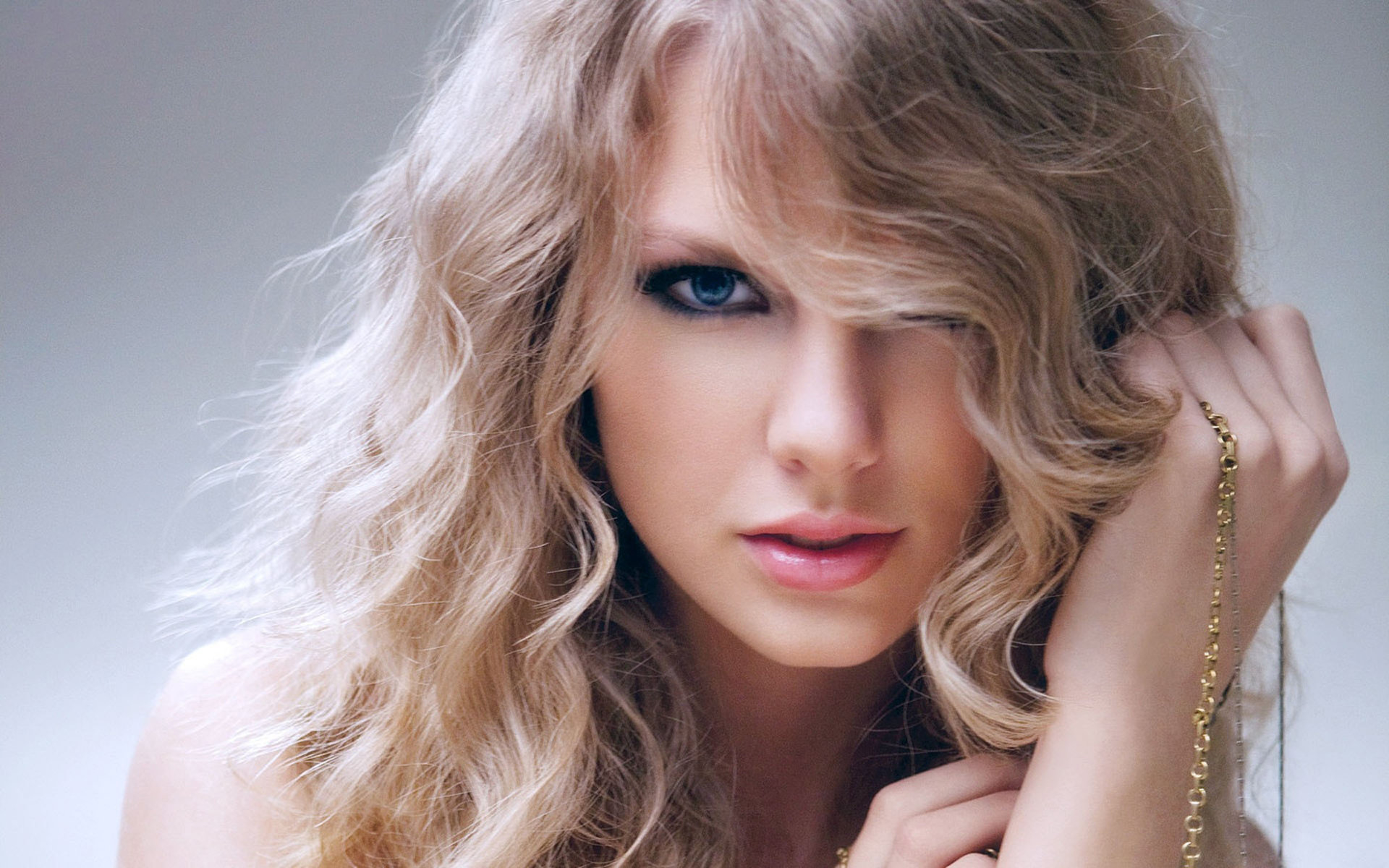 Download Music Taylor Swift HD Wallpaper