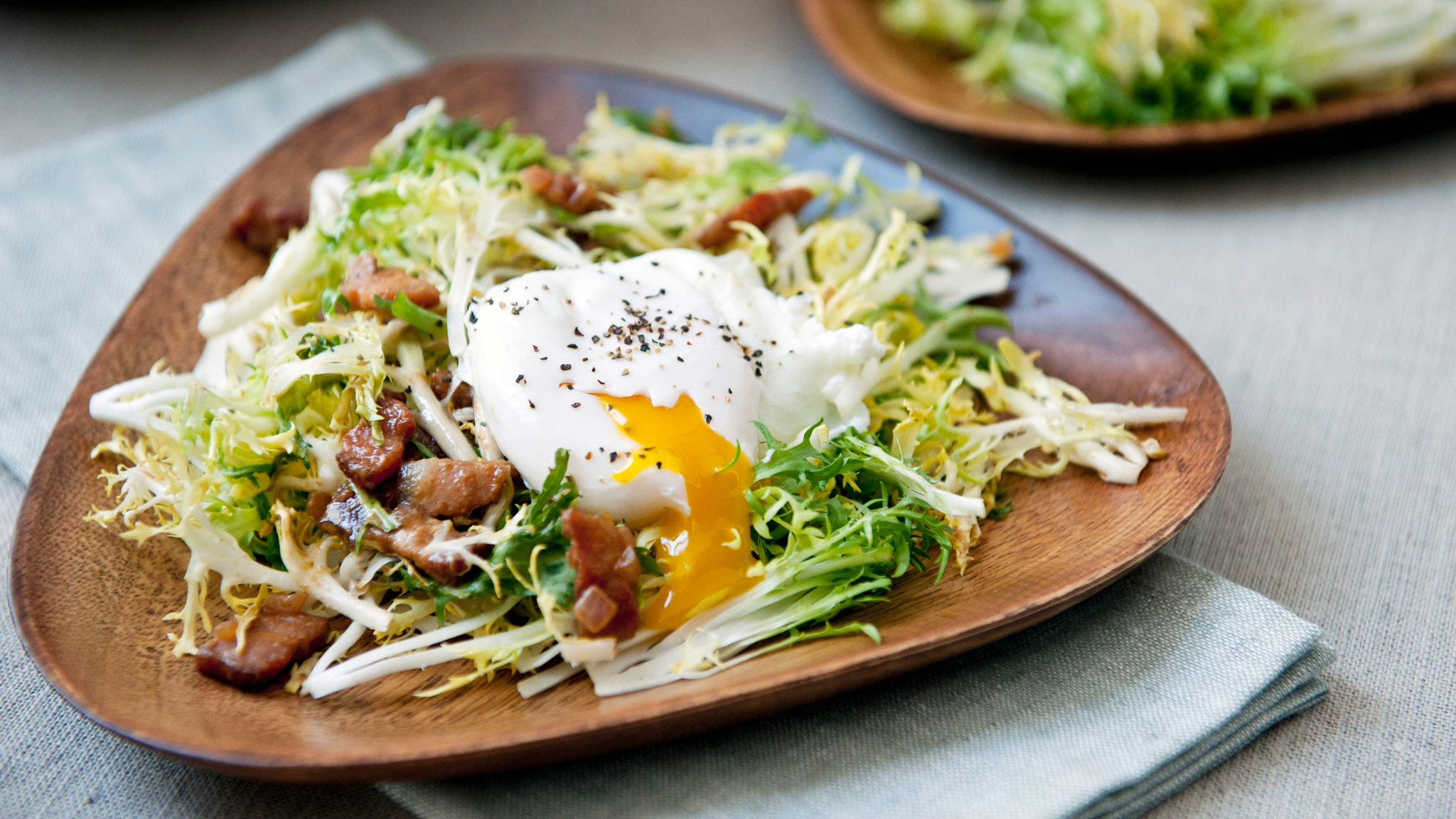 Download Food Salade Lyonnaise HD Wallpaper