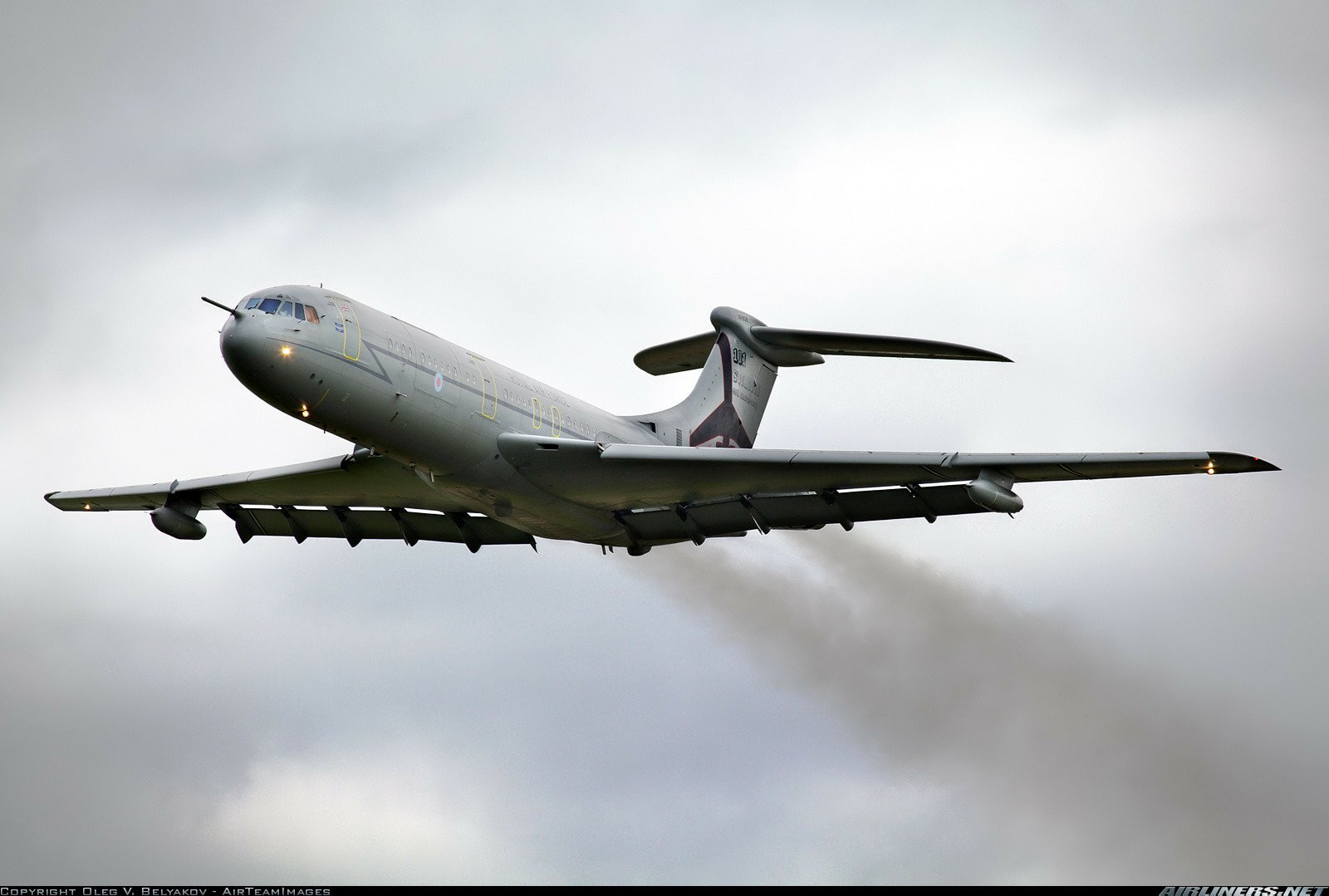 Download Airplane Aircraft Vehicle Vickers VC10 Wallpaper