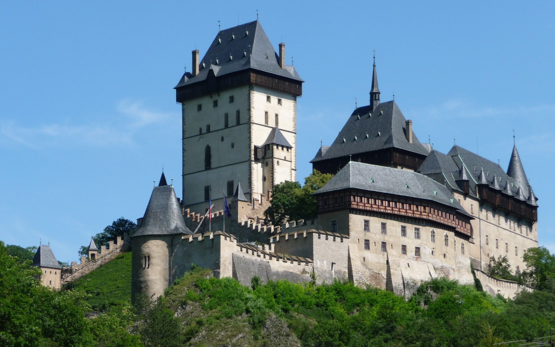Download Man Made Karlštejn Castle HD Wallpaper