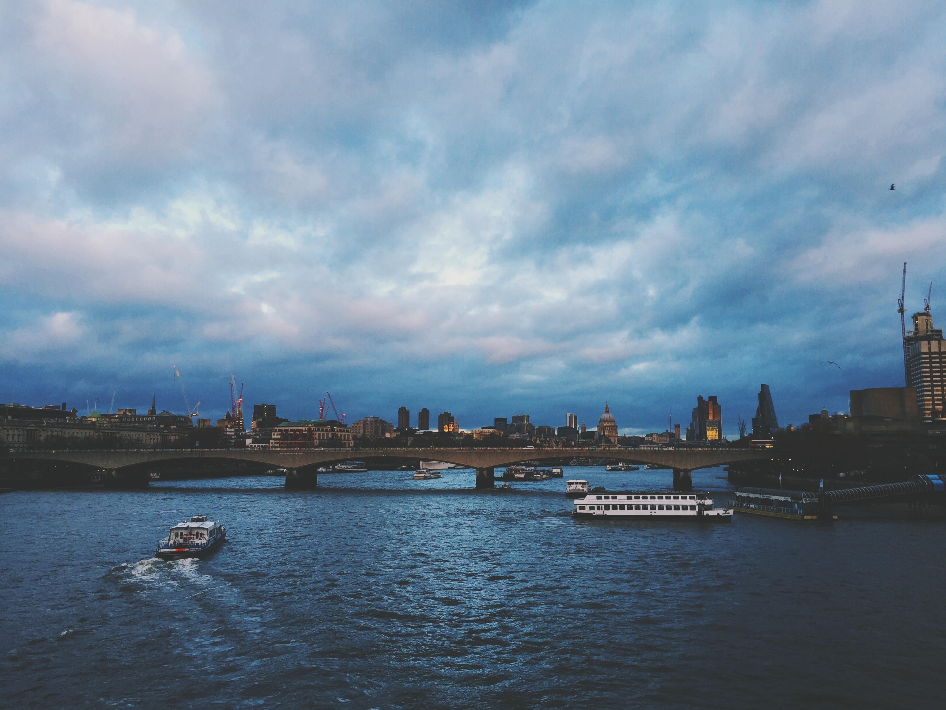 Download Cloud Bridge River Boat City Man Made London HD Wallpaper
