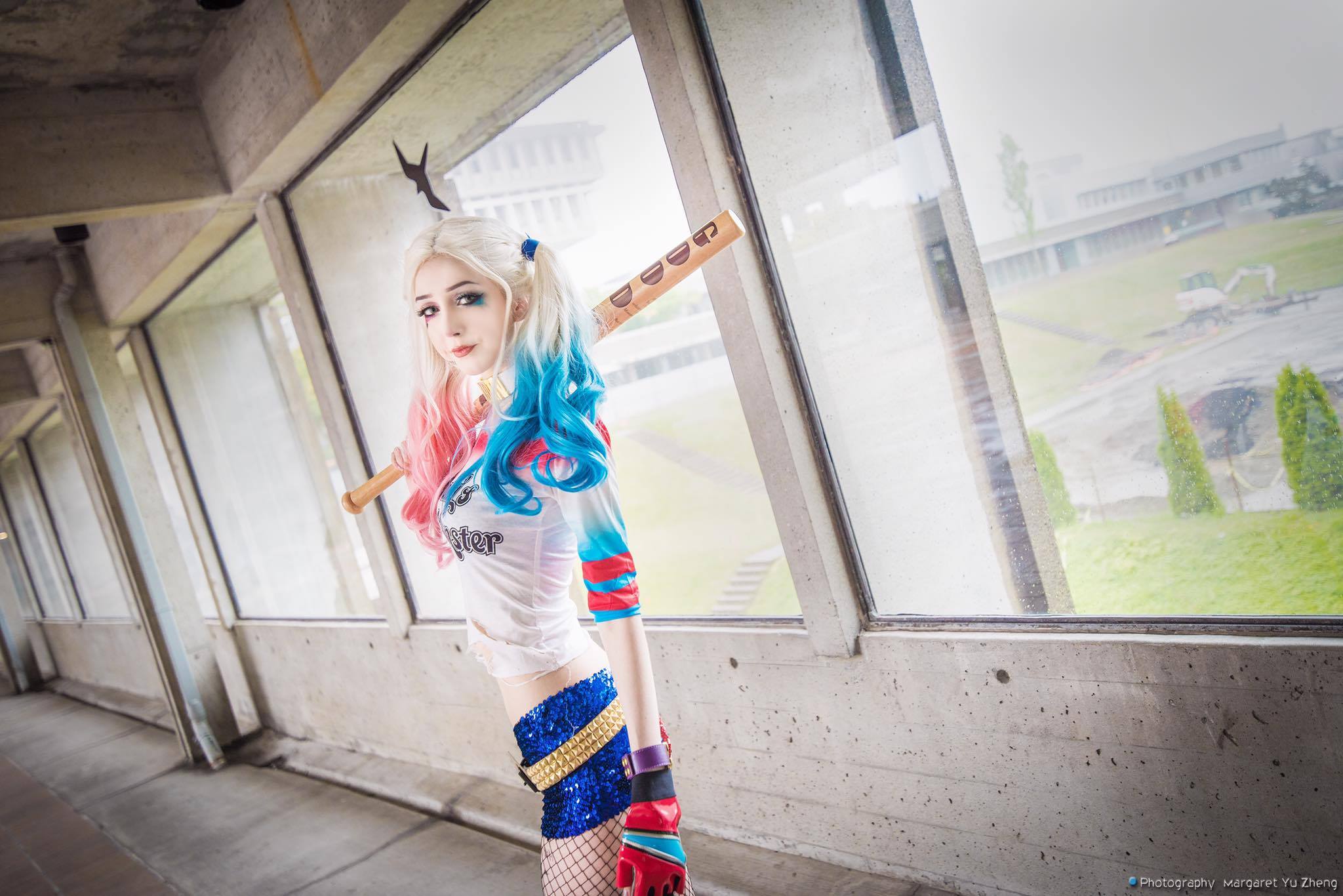 HD Wallpaper of Harley Quinn Cosplay Magic