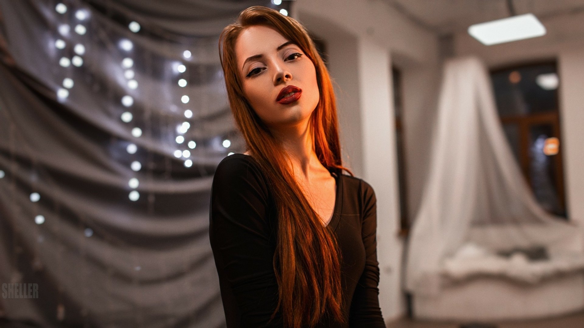 Lipstick & Gaze: HD Brunette Model by Igor Sheller | 2048x1152 ...