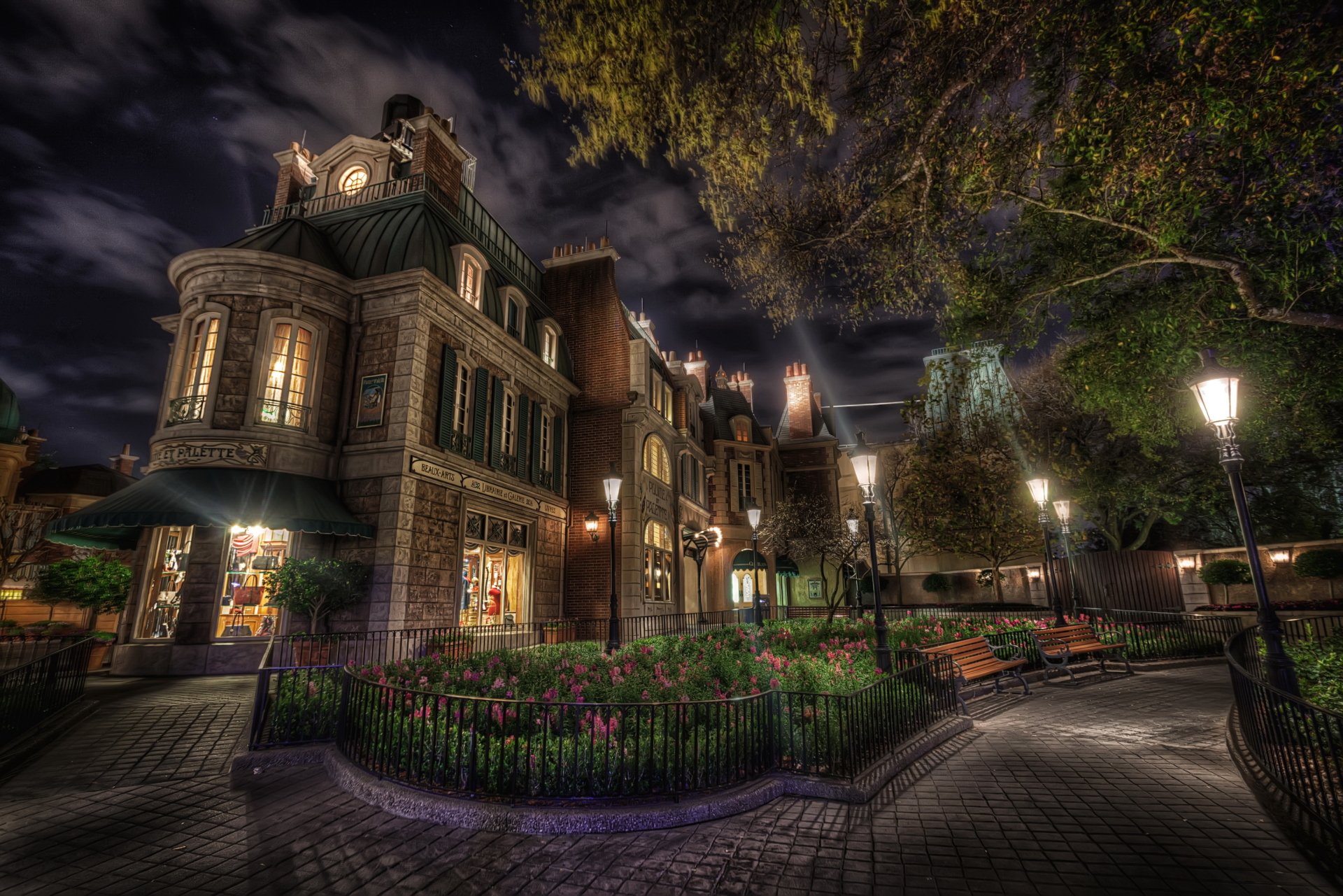 Download Lamp Post Tree Night House Street Man Made Disneyland Hd Wallpaper