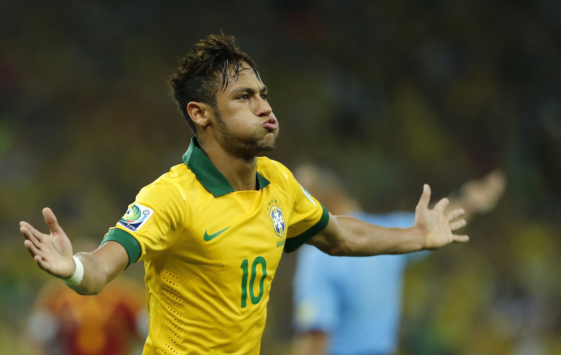Neymar in Action: Iconic Brazilian Soccer HD Wallpaper