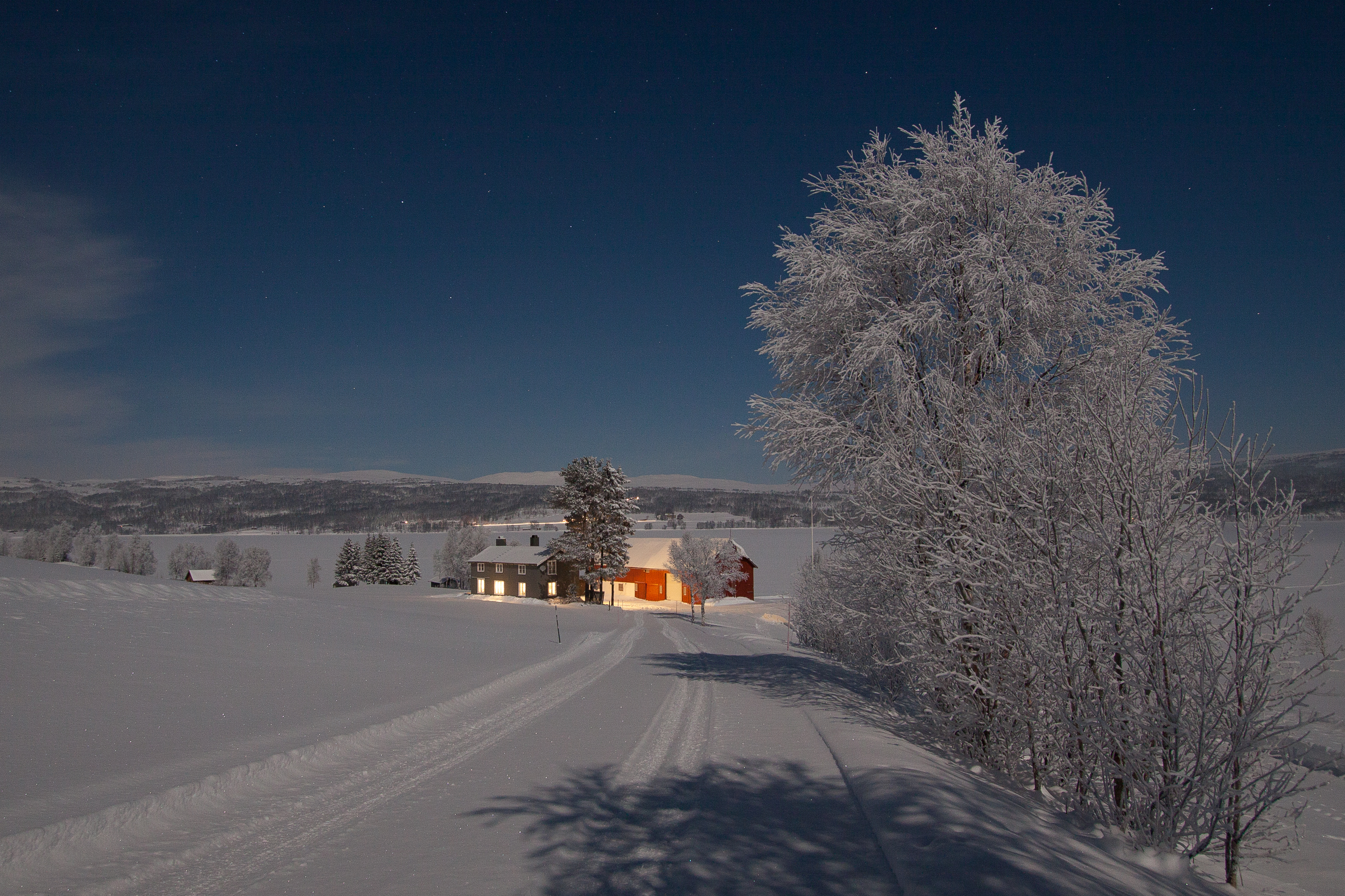 Download Snow Light Night House Photography Winter Winter Night 4k Ultra HD Wallpaper by Harald Bøhn