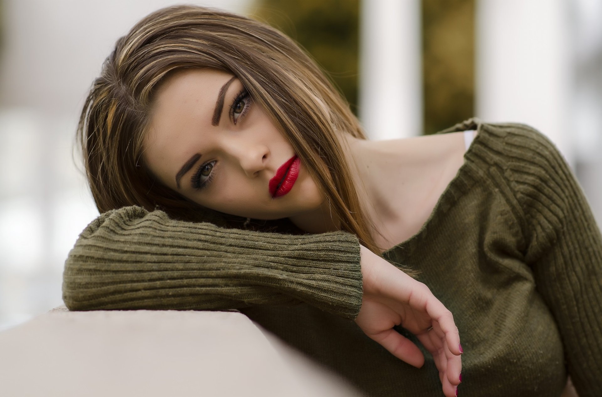 Elegant Brunette Model with Bold Lipstick | HD Wallpaper by Javier Garrido