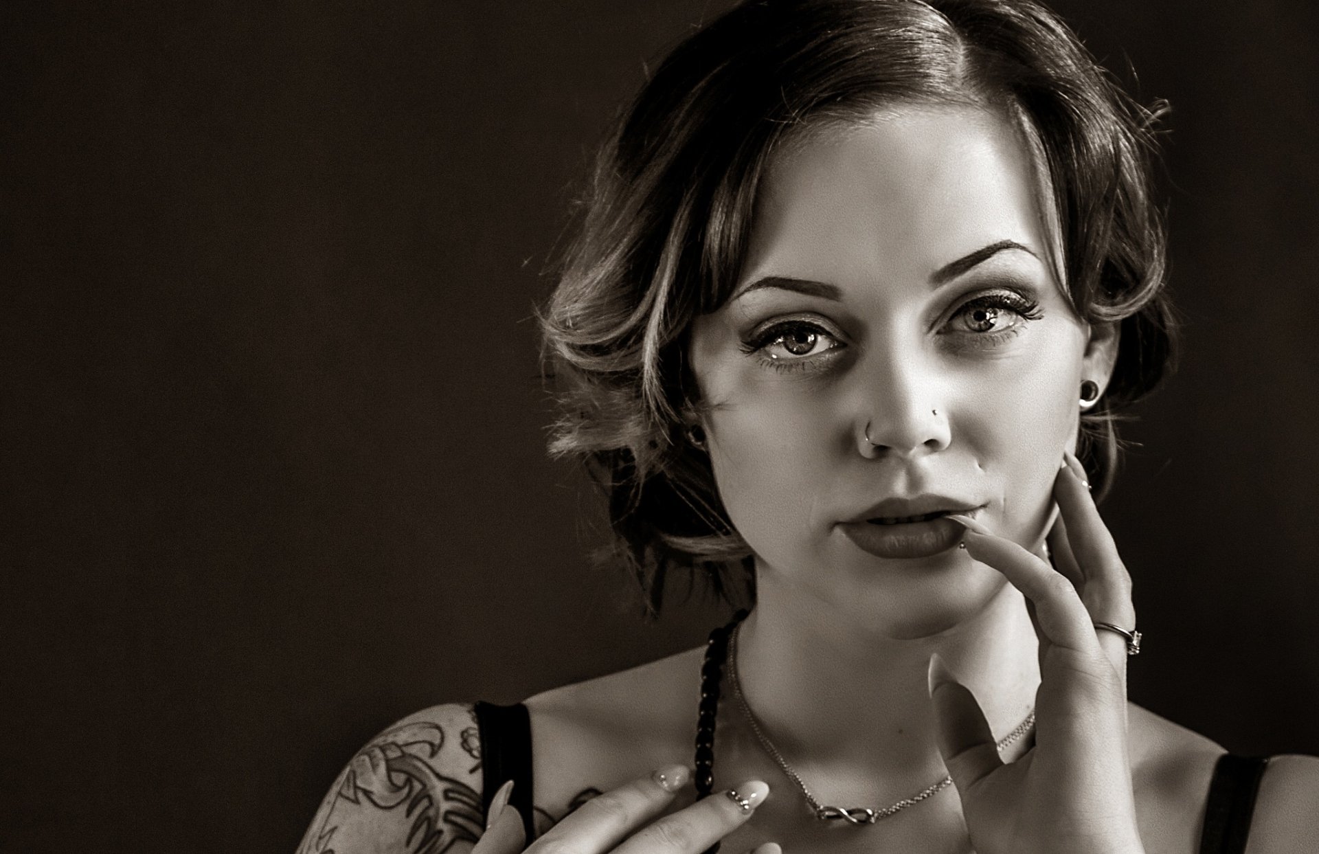 Download Sepia Black & White Model Woman Face HD Wallpaper