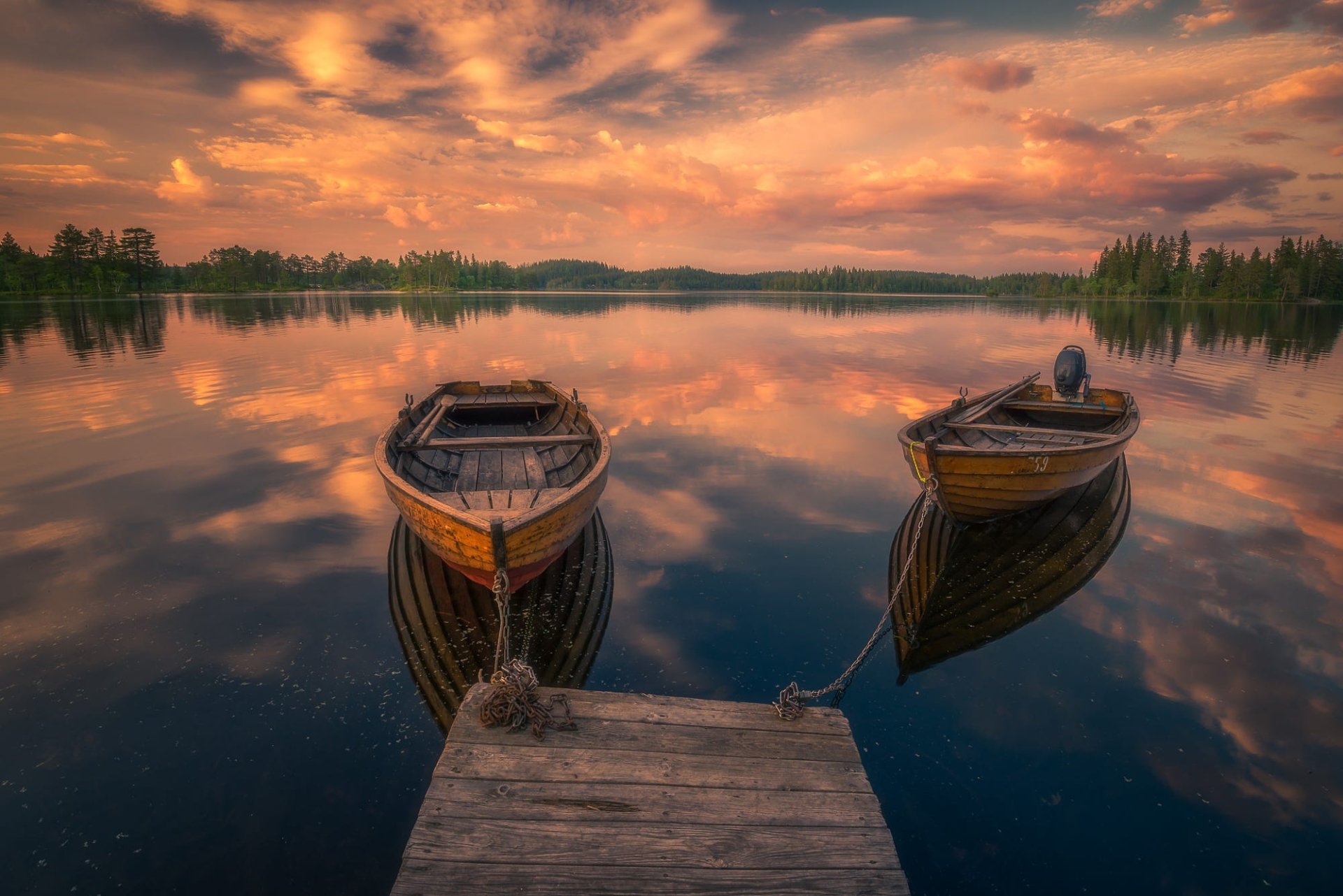 Serene Lake Reflection: Boats at Sunset HD Wallpaper | 2000x1335 ...