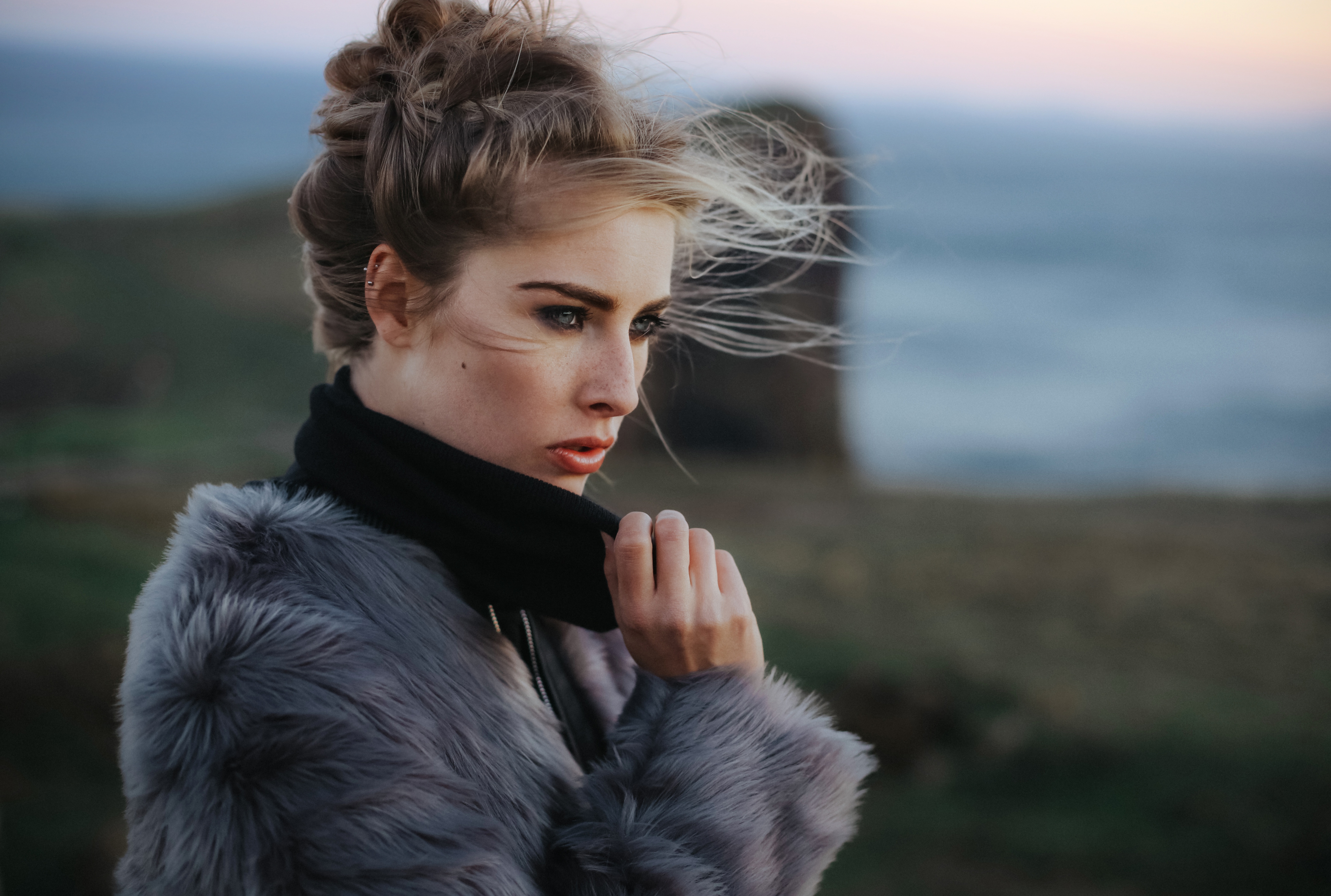 Download Brunette Depth Of Field Mood Woman Model 4k Ultra Hd Wallpaper