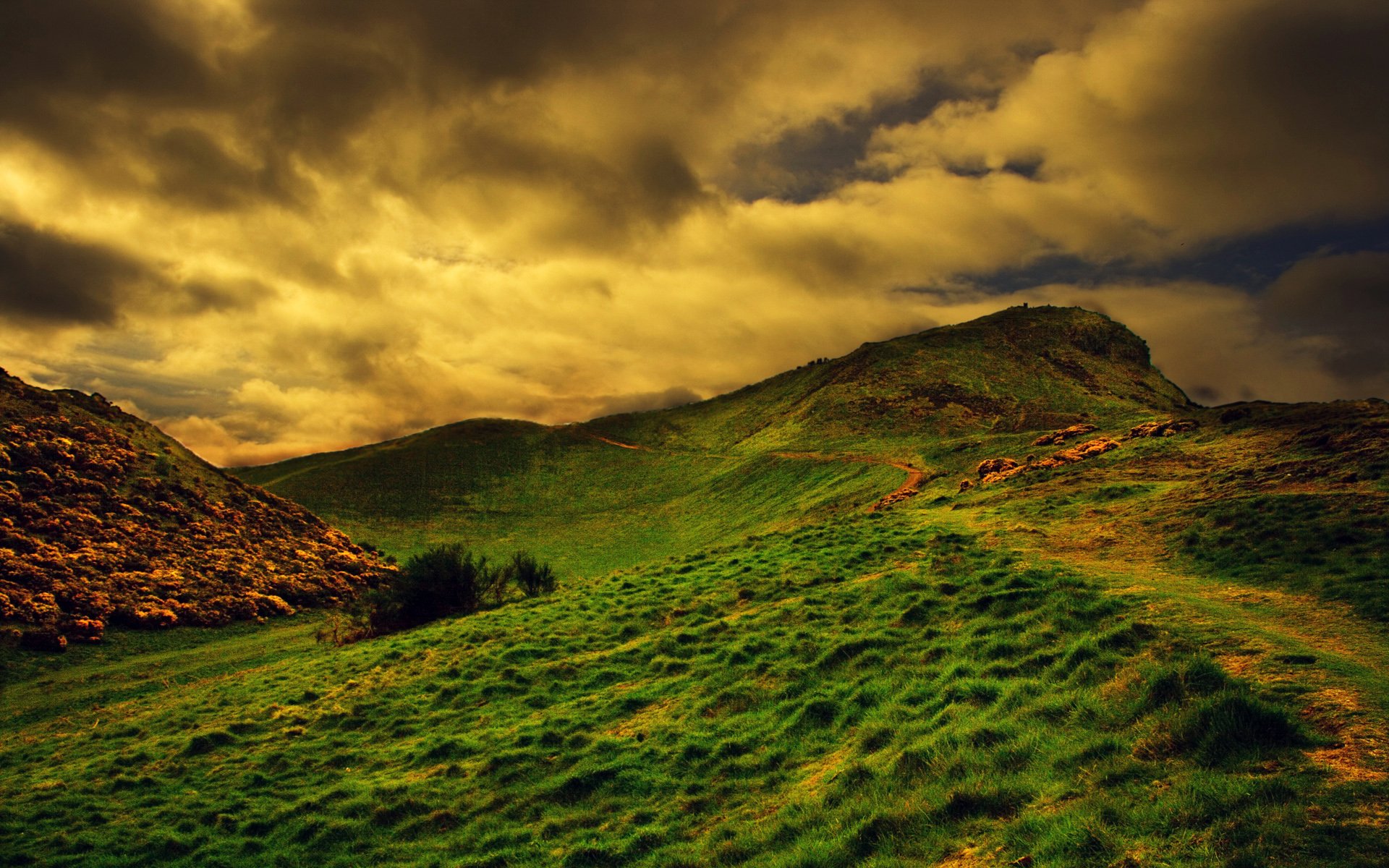 Majestic Mountain Grasslands HD Wallpaper: Nature's Ultimate Serenity ...