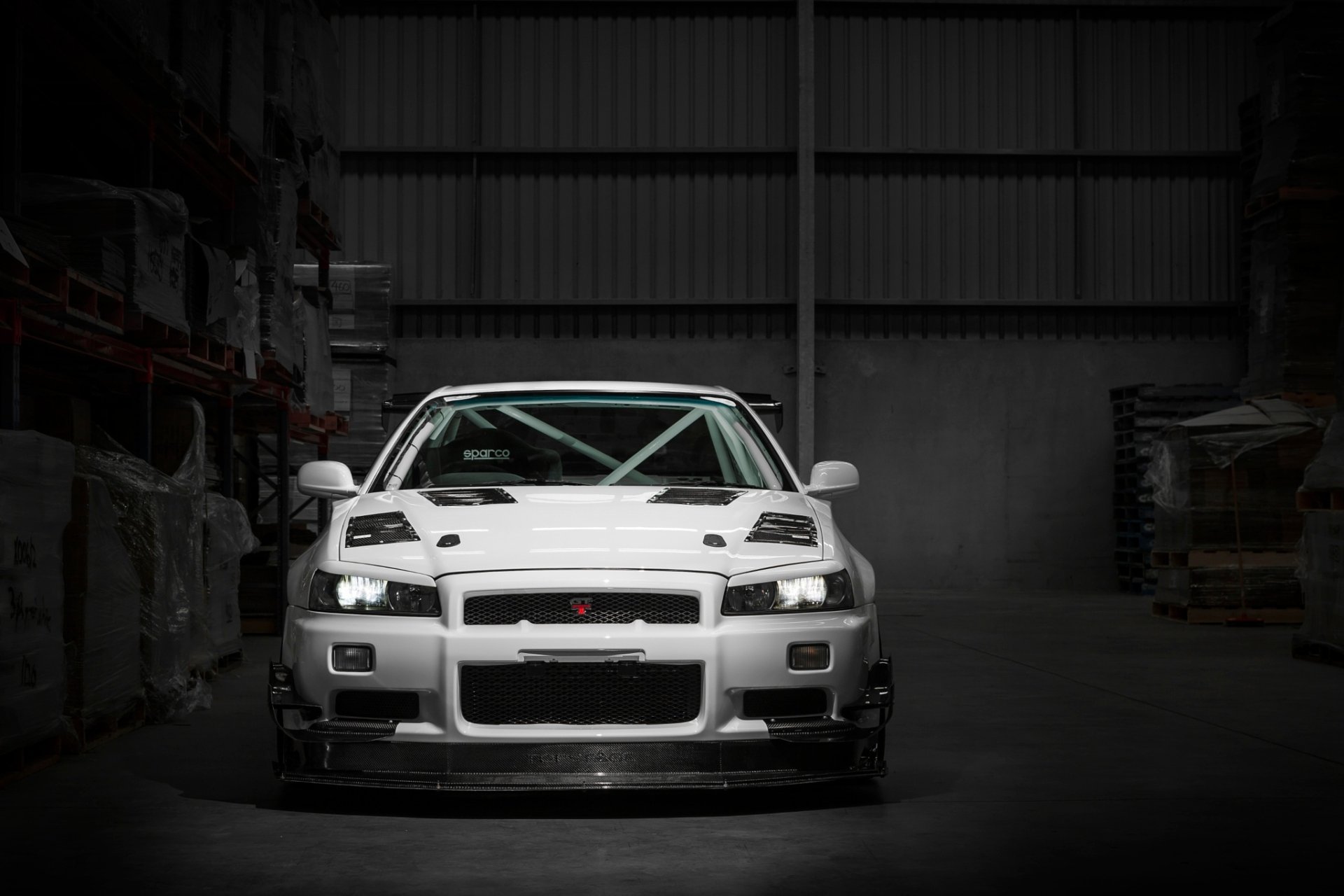 Nissan Skyline GT-R White Beast – Stunning HD Car Wallpaper