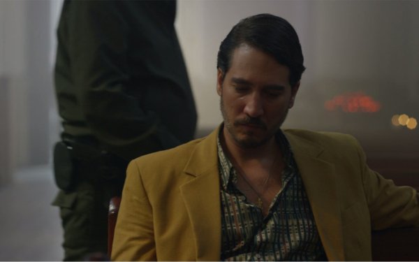 Narcos HD Wallpaper | Background Image | 2040x1360