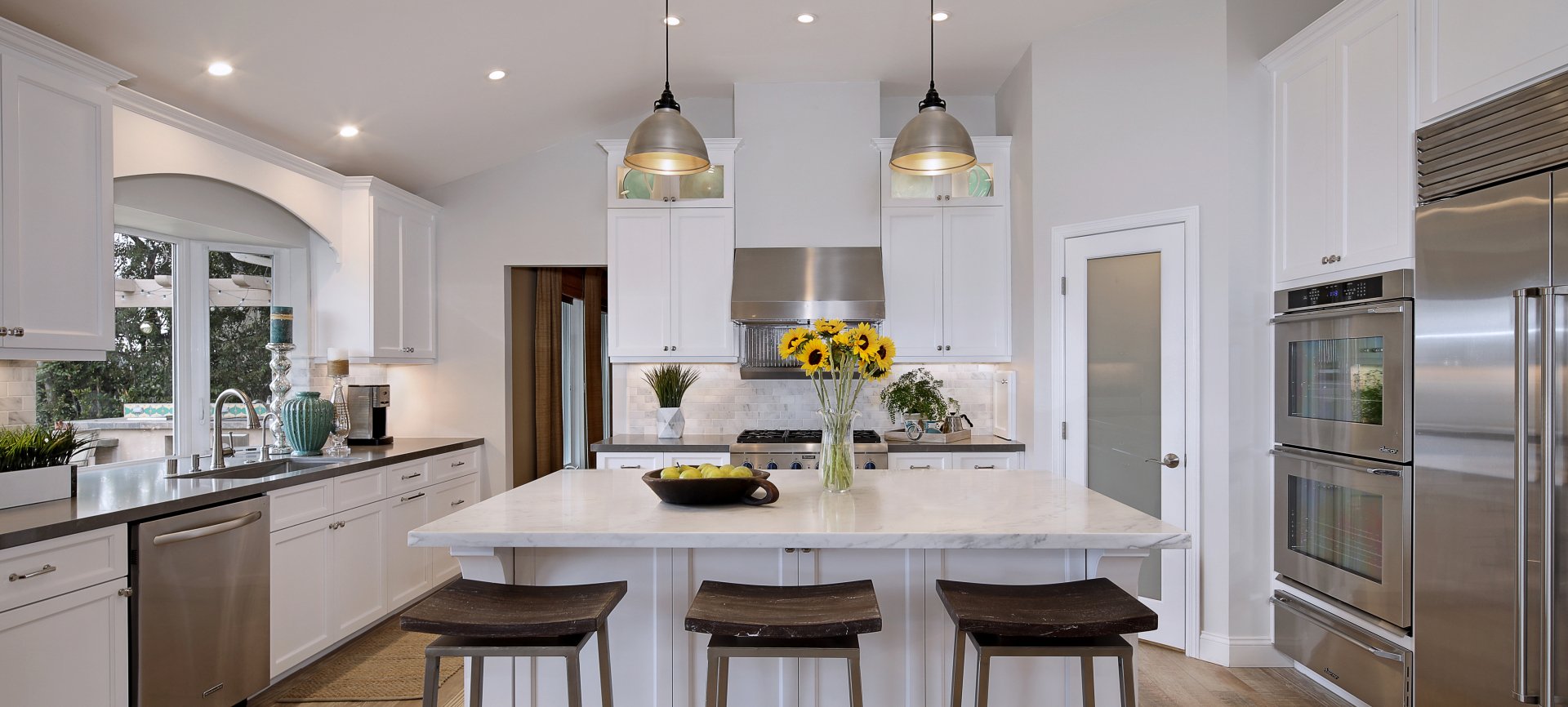 Sleek Modern Kitchen Design: Ultra HD Furniture & Room Inspiration