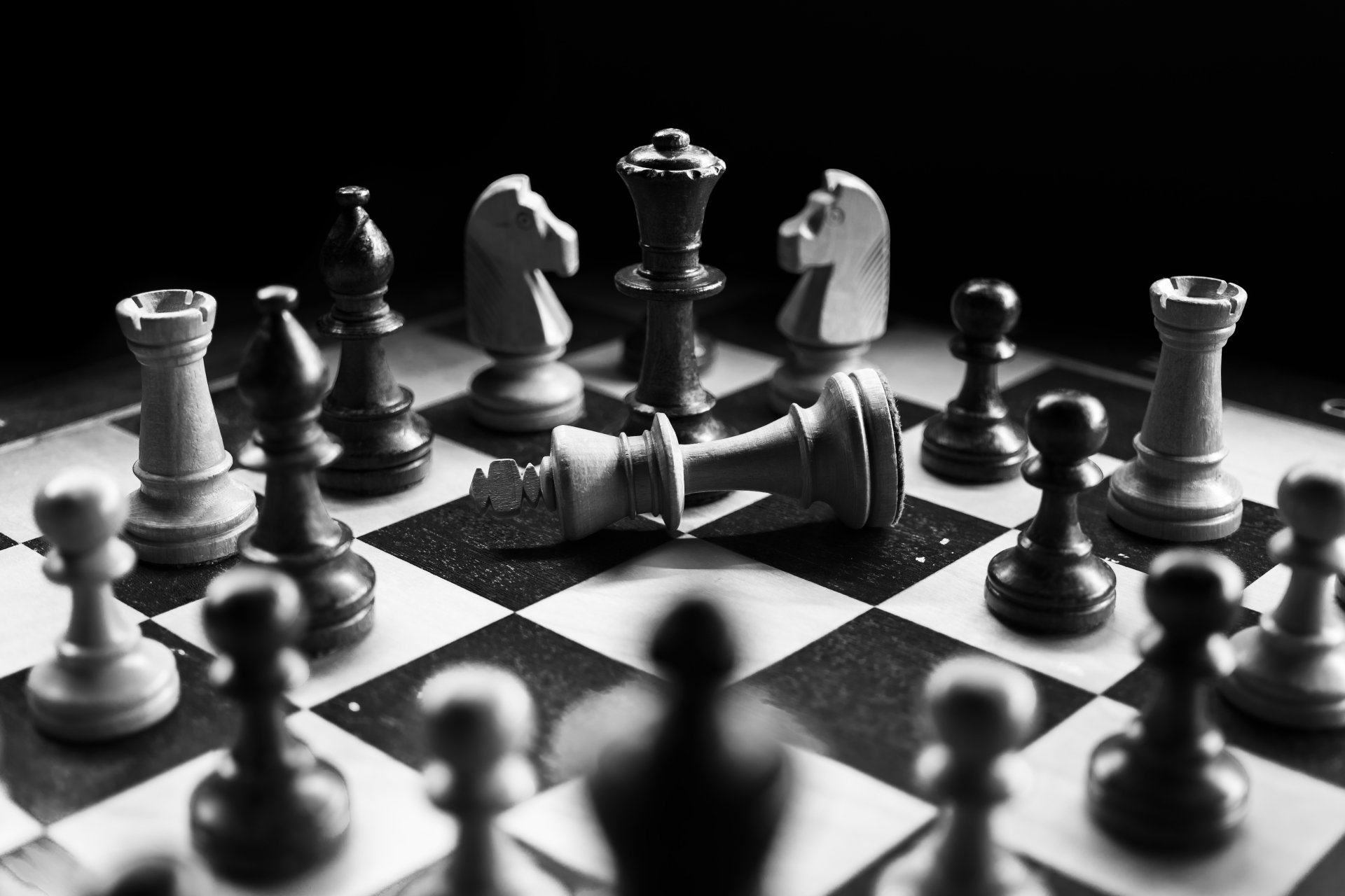 Download Monochrome Black & White Man Made Chess 4k Ultra HD Wallpaper