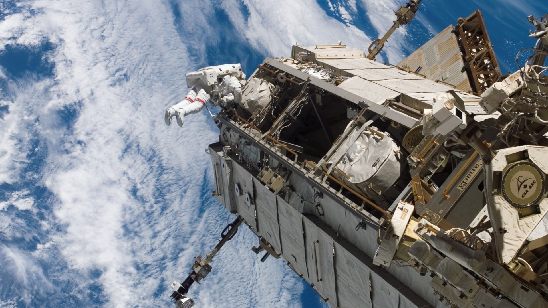 NASA's Engineering Marvel: Stunning HD Spacewalk Wallpaper