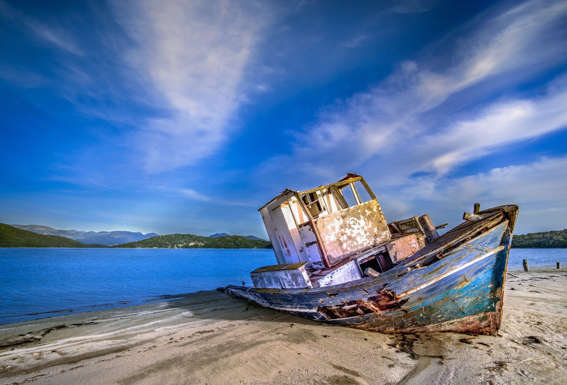5K Ultra HD Wallpaper — Stranded Vessel: Boat Wreck on Sunlit Sand by ...