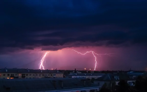 [90+] Lightning 4k Wallpapers