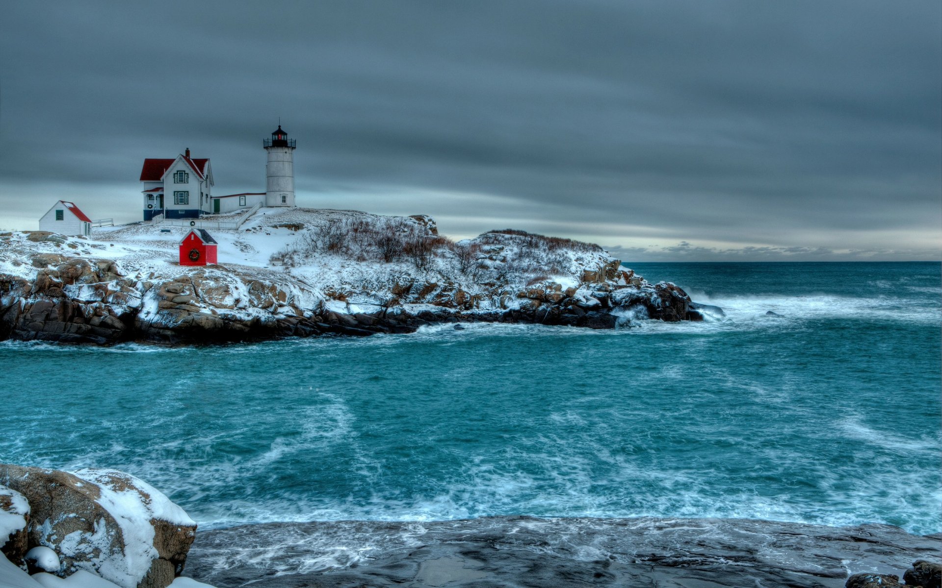 Winter Lighthouse by the Sea: Snowy Horizon HD Wallpaper