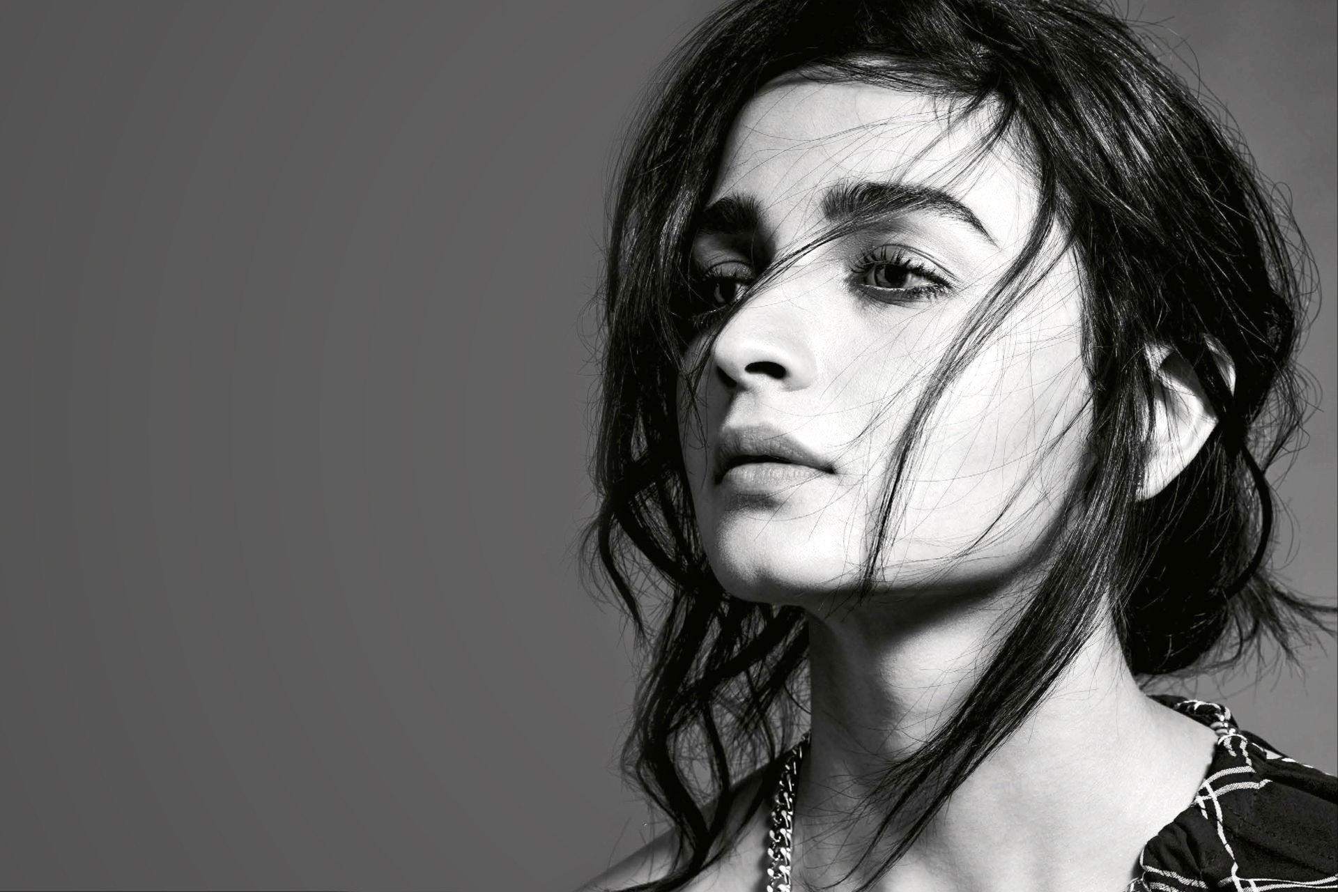Download Black & White Face British Actress Celebrity Alia Bhatt HD ...