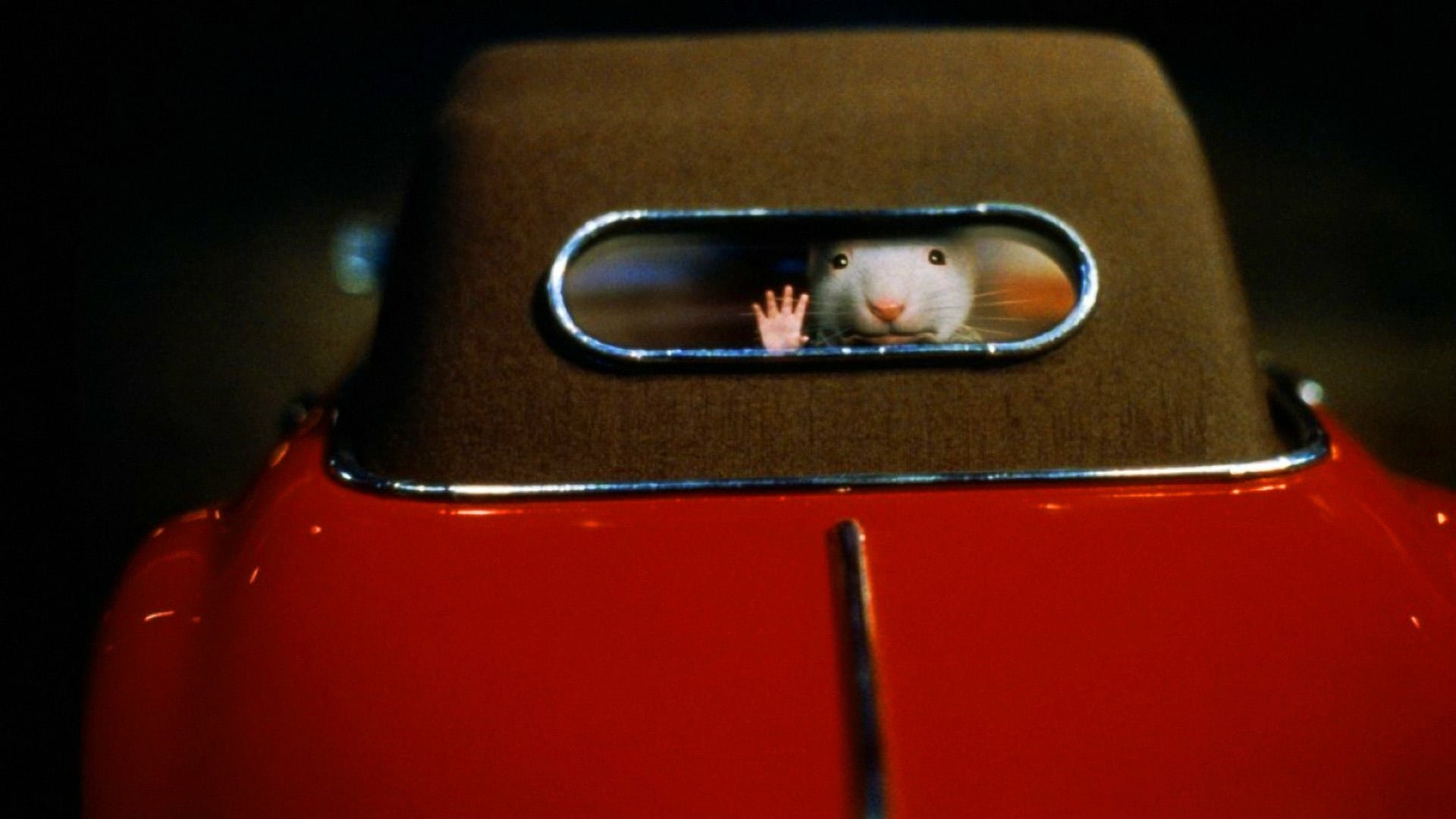 Stuart Little HD Wallpaper — Tiny Driver, Big Heart