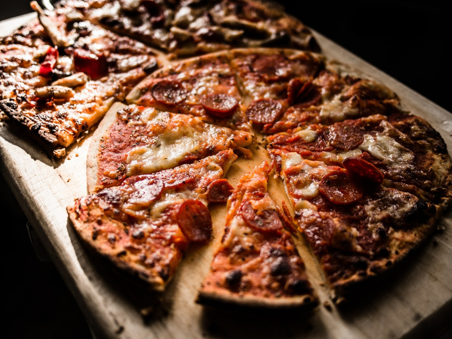 Download Food Pizza 4k Ultra HD Wallpaper | 4608x3456 | Wallpaper Abyss